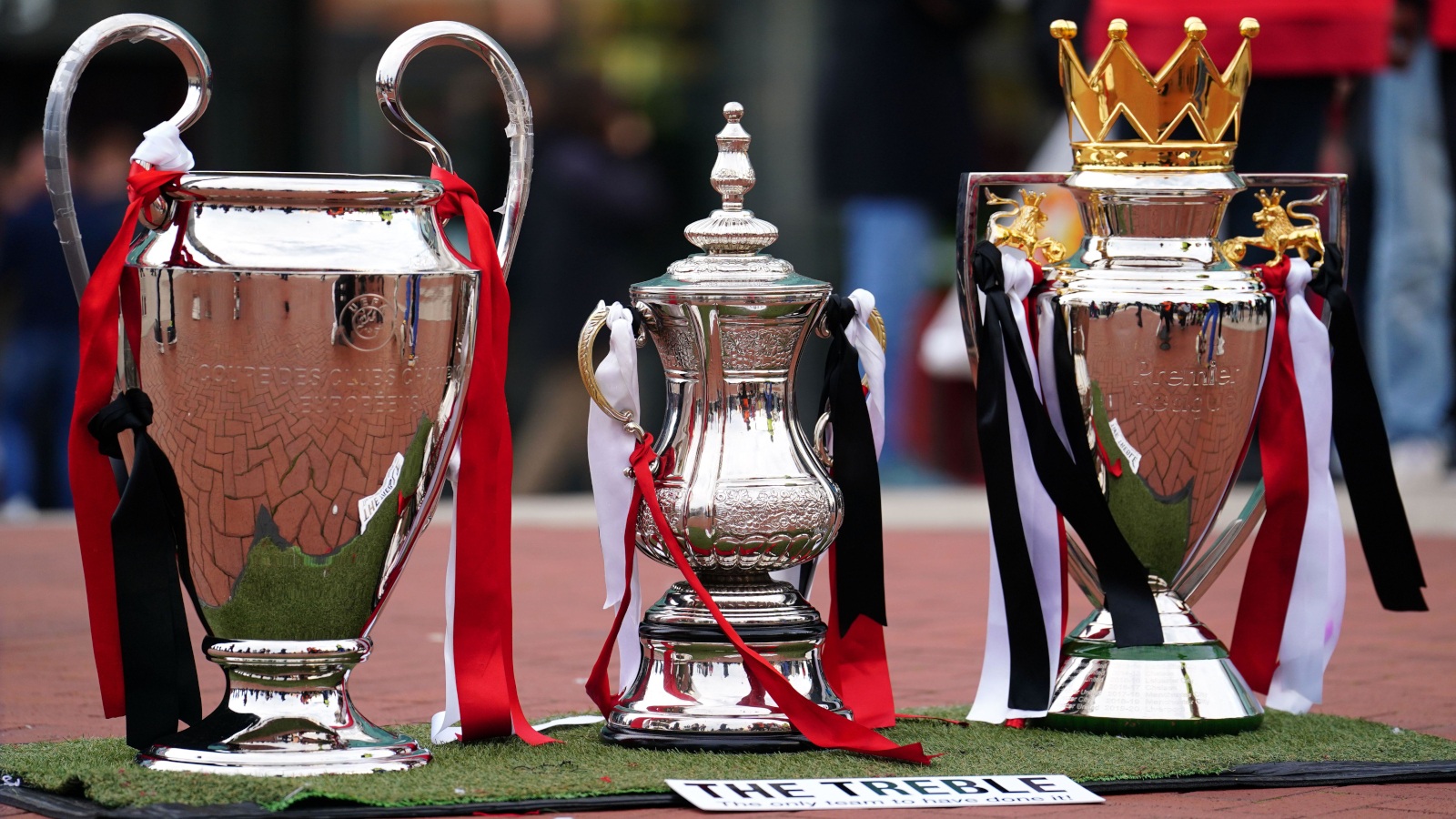Man Utd Multiple Trophies: Odds on United to Win Quadruple, Treble or ...